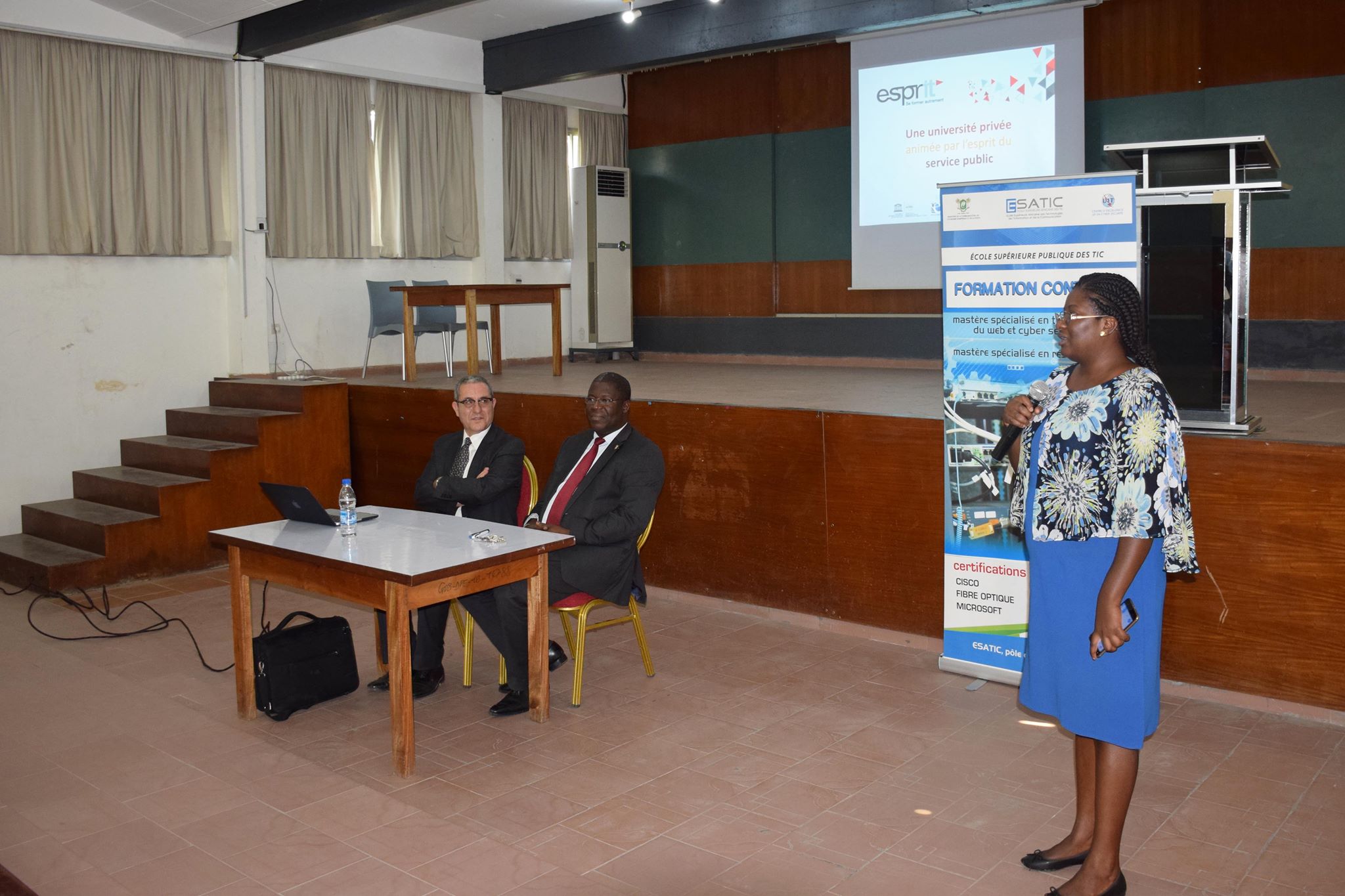 Esprit School of Business - ESATIC