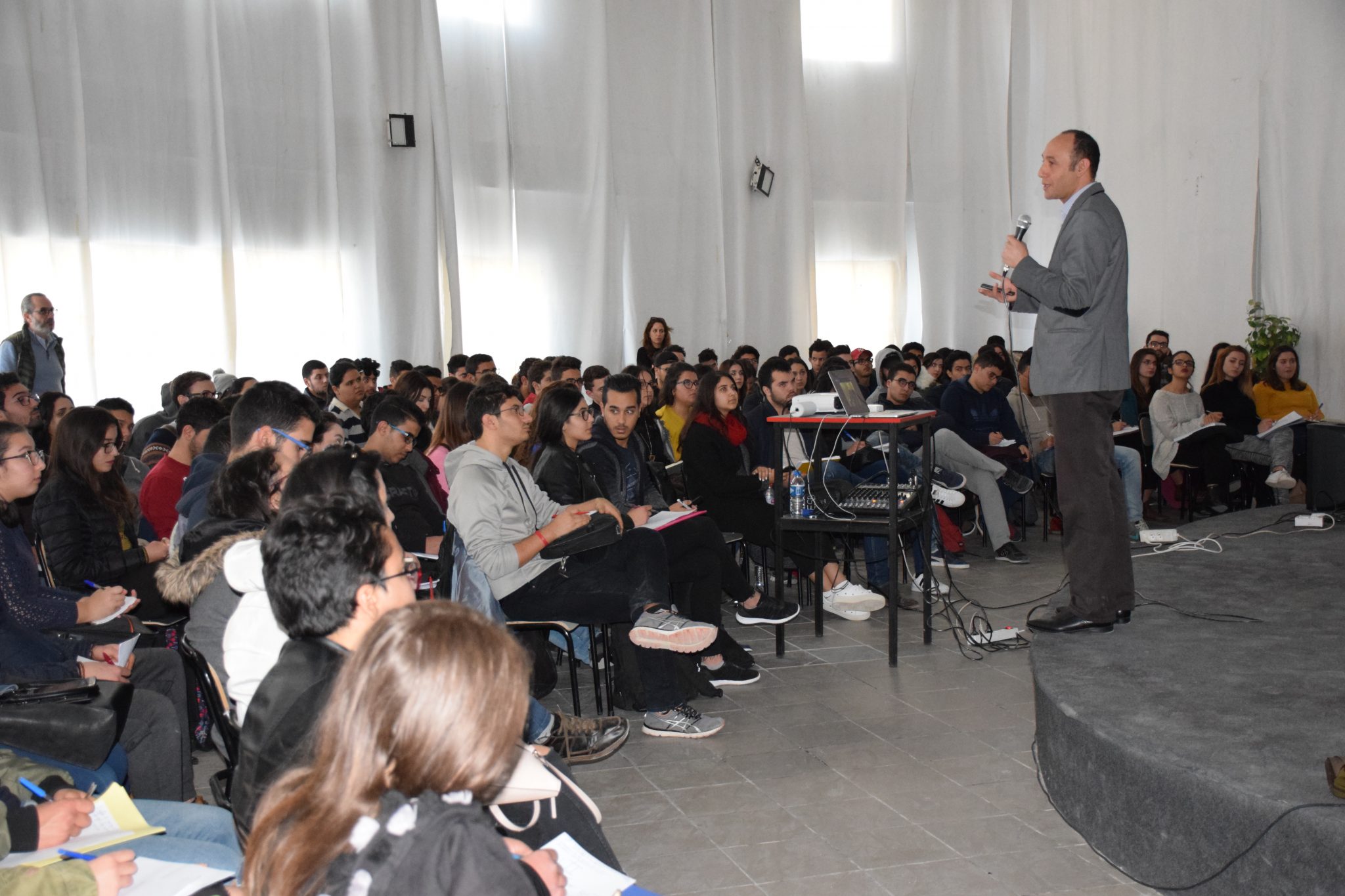 Esprit School of Business - Conférence de M. Anas Ghrab