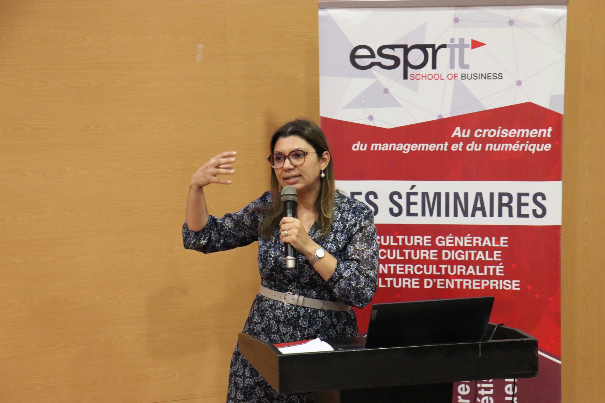 Esprit School of Business - Conférence de Mme Nadia Yaich