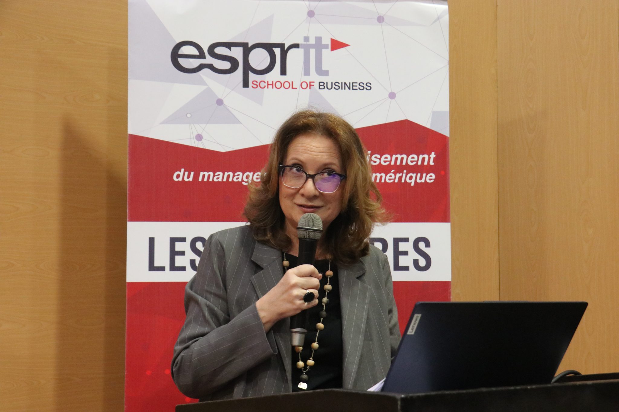 Esprit School of Business - Conférence de Mme Dora Milad