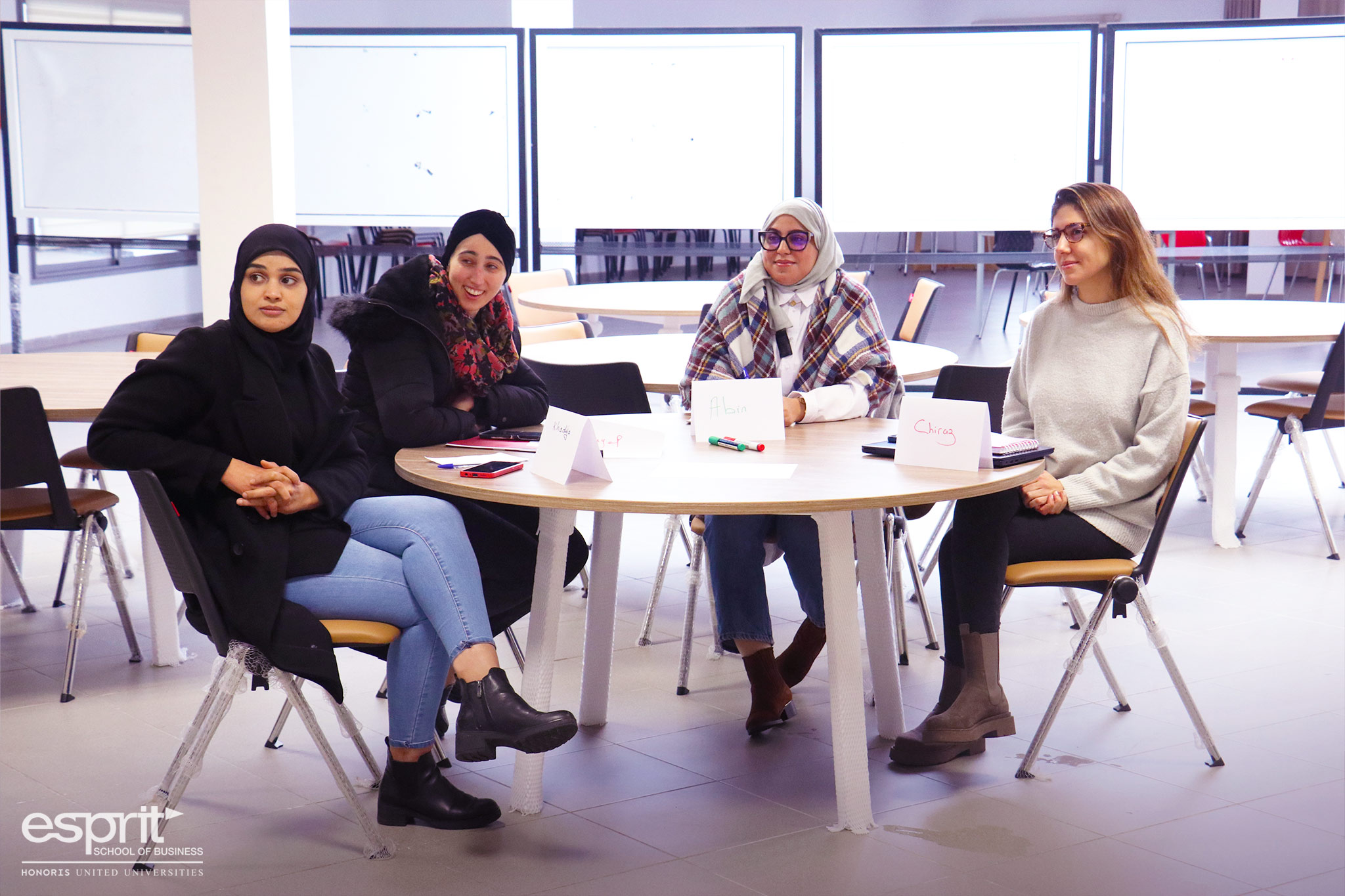 Esprit School of Business - Formation dédiée au staff administratif