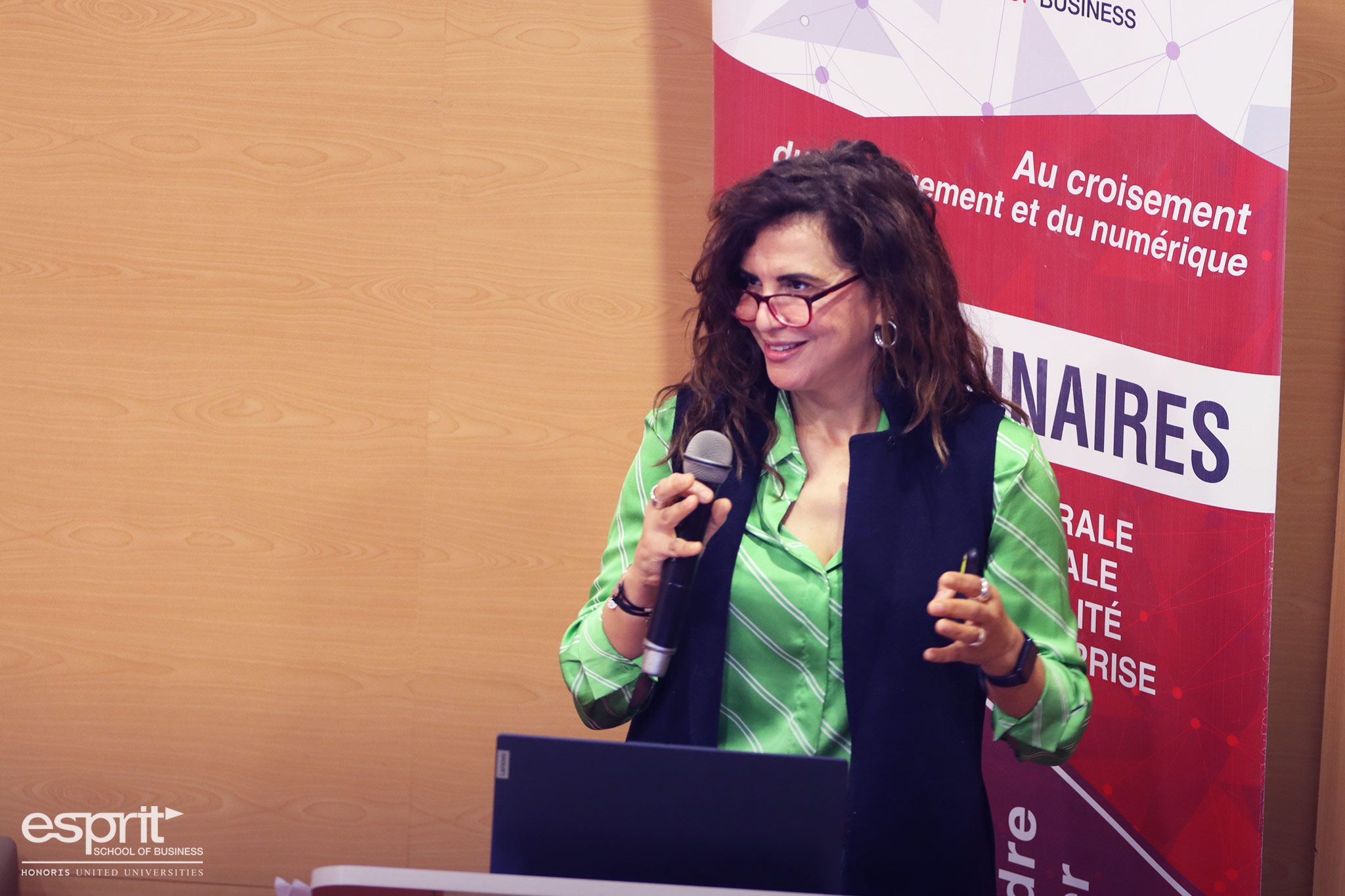 Esprit School of Business - Conférence de Mme Intissar Chihi Esprit School of Business - Conférence de Mme Intissar Chihi